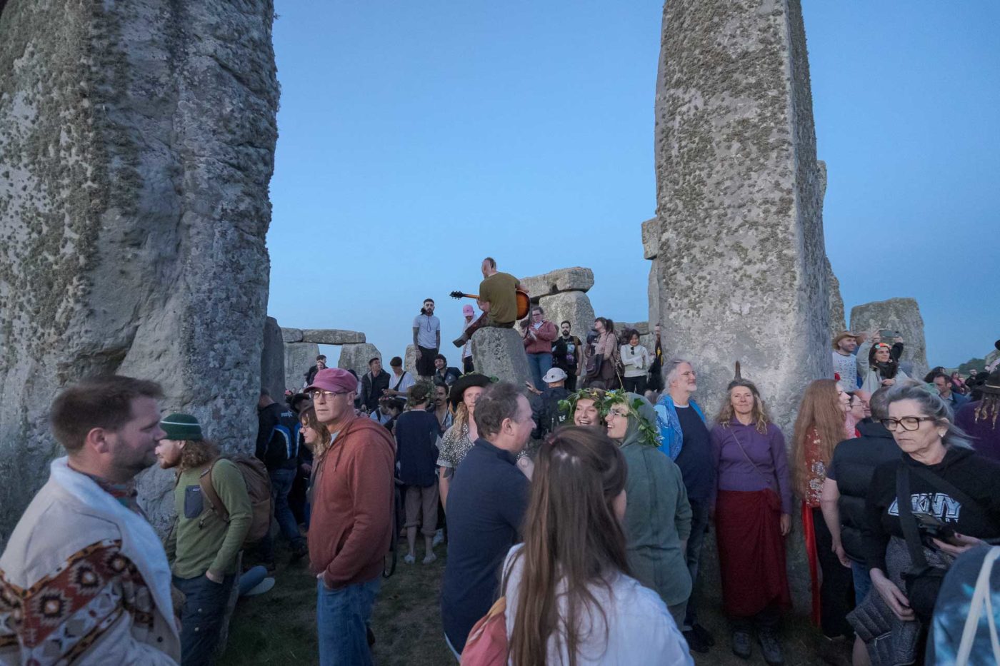 Summer Solstice in Stonehenge - How it is this incredible pagan party